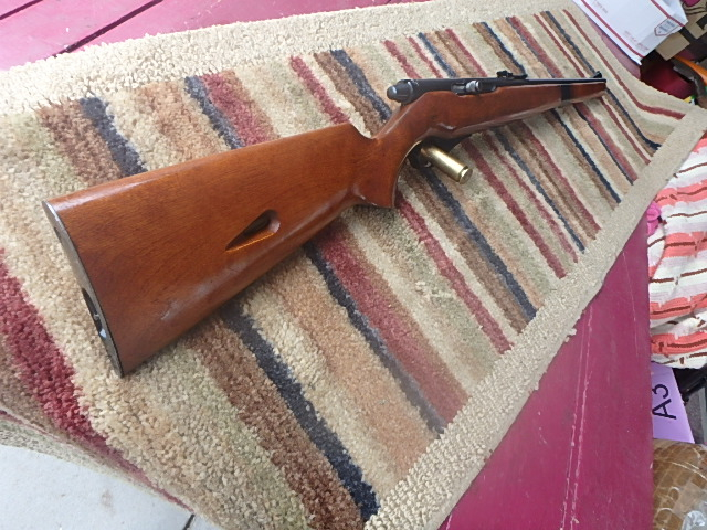 MOSSBERG MODEL 51-B 22 CAL MOSSBERG SEMI-AUTO MODEL 51-B RIFLE