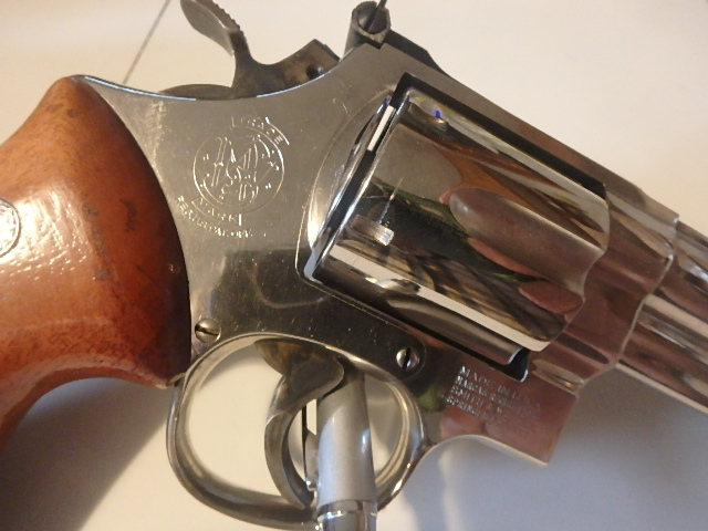 Smith & Wesson Model 29-3 Nickel Smith And Wesson Model 29-3 In 44 ...