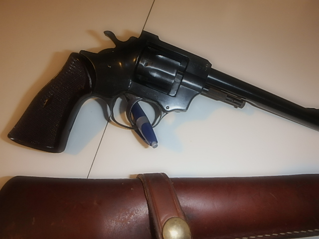 Herters 22 Cal Herter`S Guide Model Revolver In Leahter Holster Made In ...