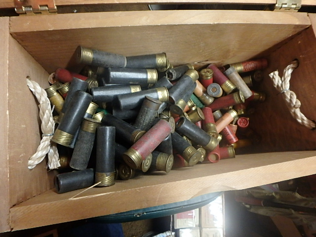 Federal Cartridge Corporation BUNCH OLD SHOTGUN SHELLS 12-16-20 PAPER ...