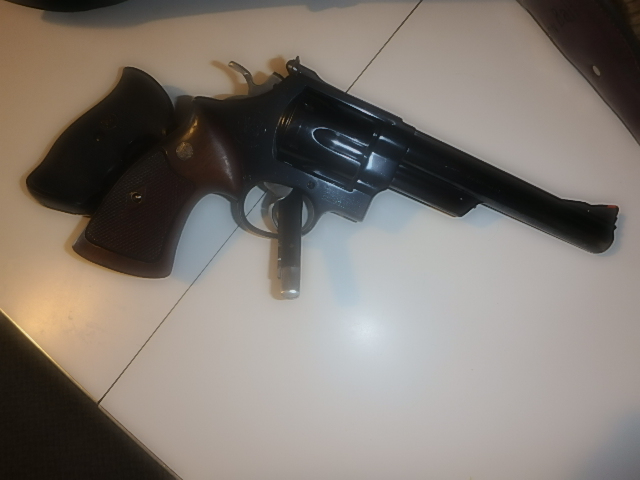 Smith & Wesson 4 Screw Smith And Wesson Model 29 In Old 4 Screw 44 ...