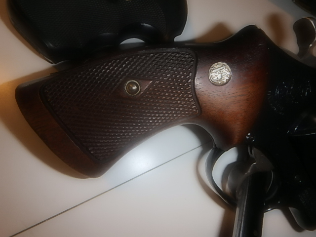 Smith & Wesson 4 Screw Smith And Wesson Model 29 In Old 4 Screw 44 ...