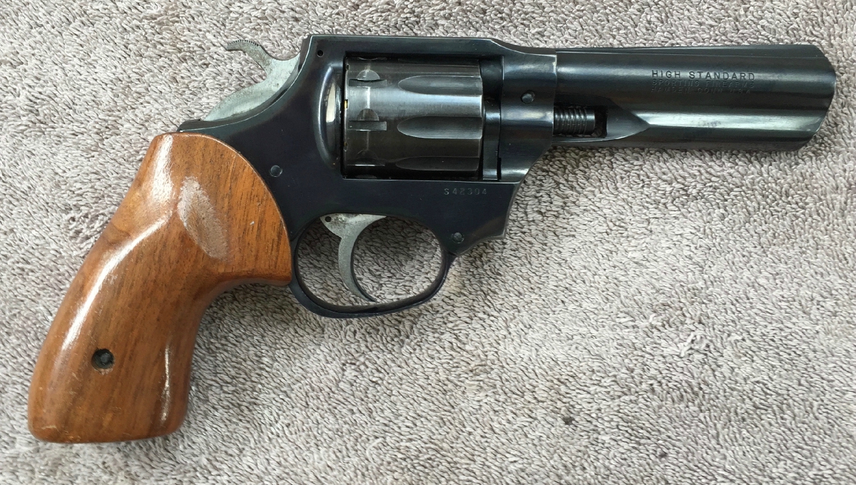 High Standard HS Mark I nine shot DA/SA revolver. 22 rimfire. Great shooter