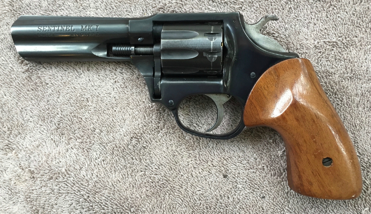 High Standard Hs Mark I Nine Shot Da/Sa Revolver. 22 Rimfire. Great ...