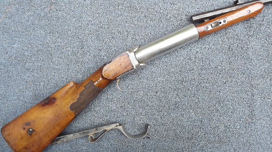 Is Col. Moran's rifle in Sherlock Holmes realistic? : r/guns