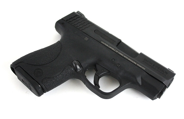 Smith & Wesson M&P40 Shield .40 Caliber Semi-Automatic Pistol .40 S&W ...
