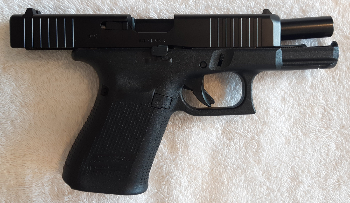 Glock 19 Gen 5 Front Serrations And 3 15 Round Mags 9mm Luger For Sale ...