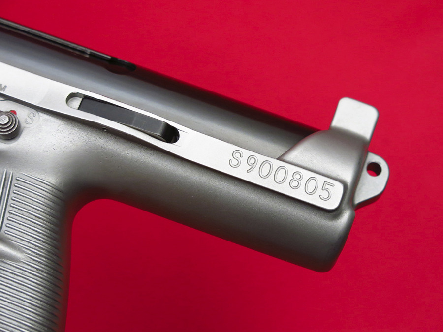 Claridge Hi-Tec Model S9 & Collectible `Space Gun`...Like New, No Res ...