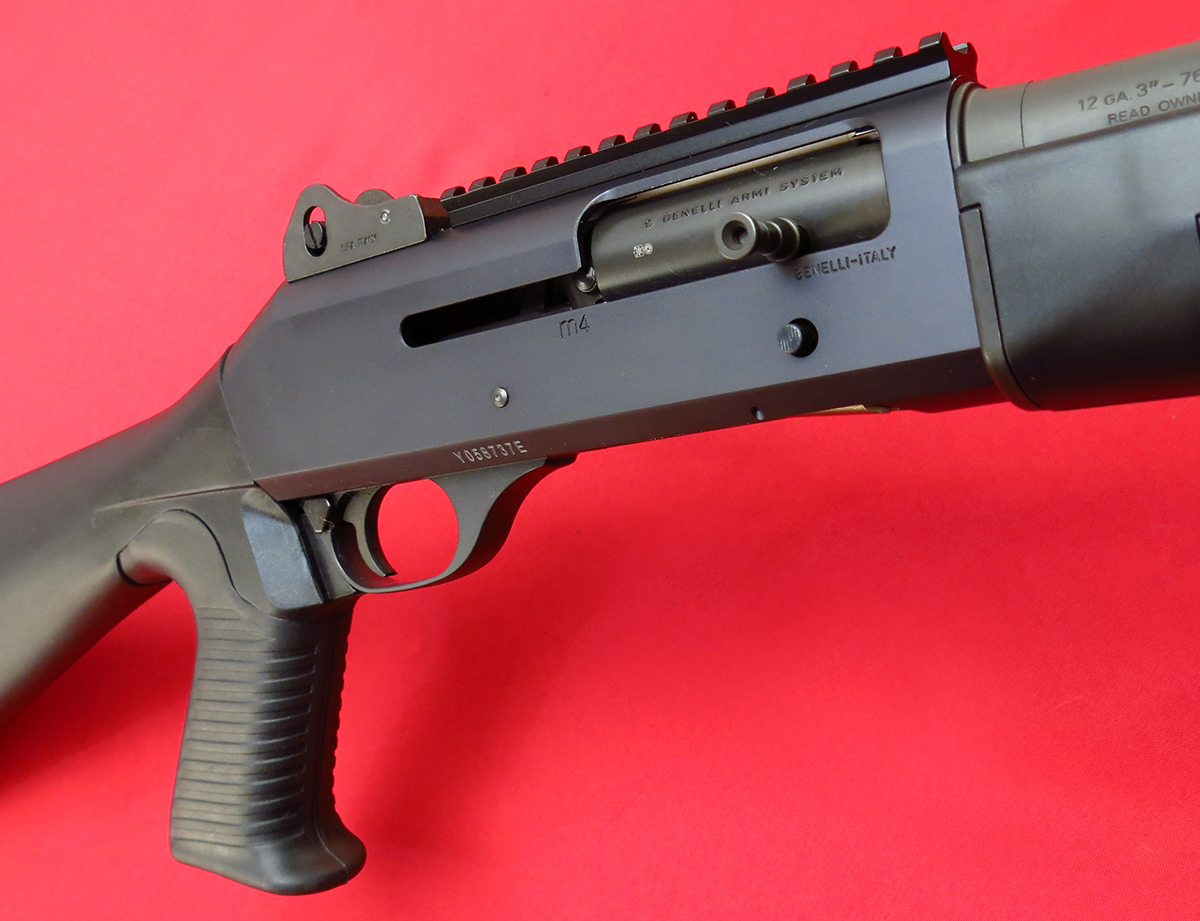 BENELLI - ~ M4 TACTICAL SHOTGUN...PISTOL GRIP, 18.5