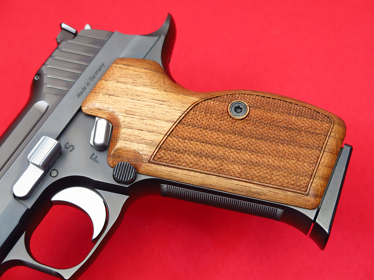 Sig Sauer P210 Legend Adjustable Sights...Gorgeous Shape, 99.5 In Box ...