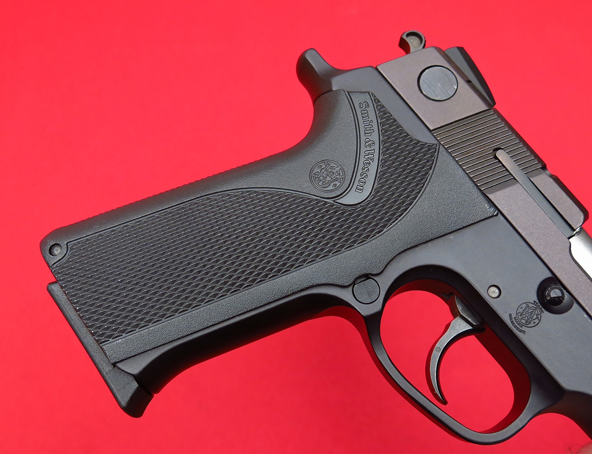 Smith & Wesson Model 910...Alloy Frame Full Sized Double Action...Mfd ...