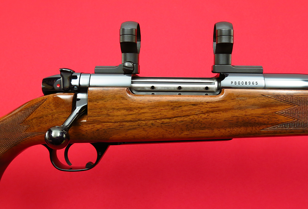 Weatherby Mark V Deluxe .300wby W/ Factory Accubrake...Virtually New ...