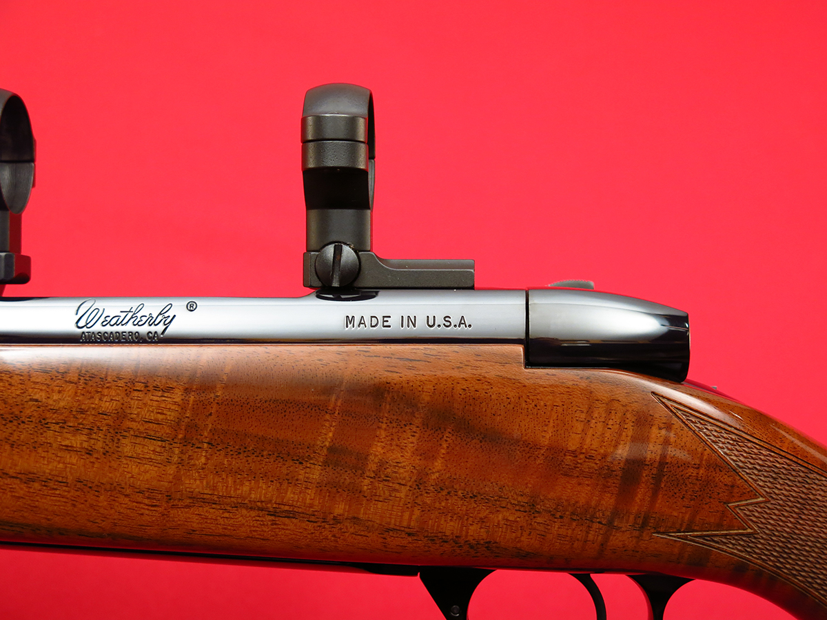 Weatherby Mark V Deluxe .300wby W/ Factory Accubrake...Virtually New ...