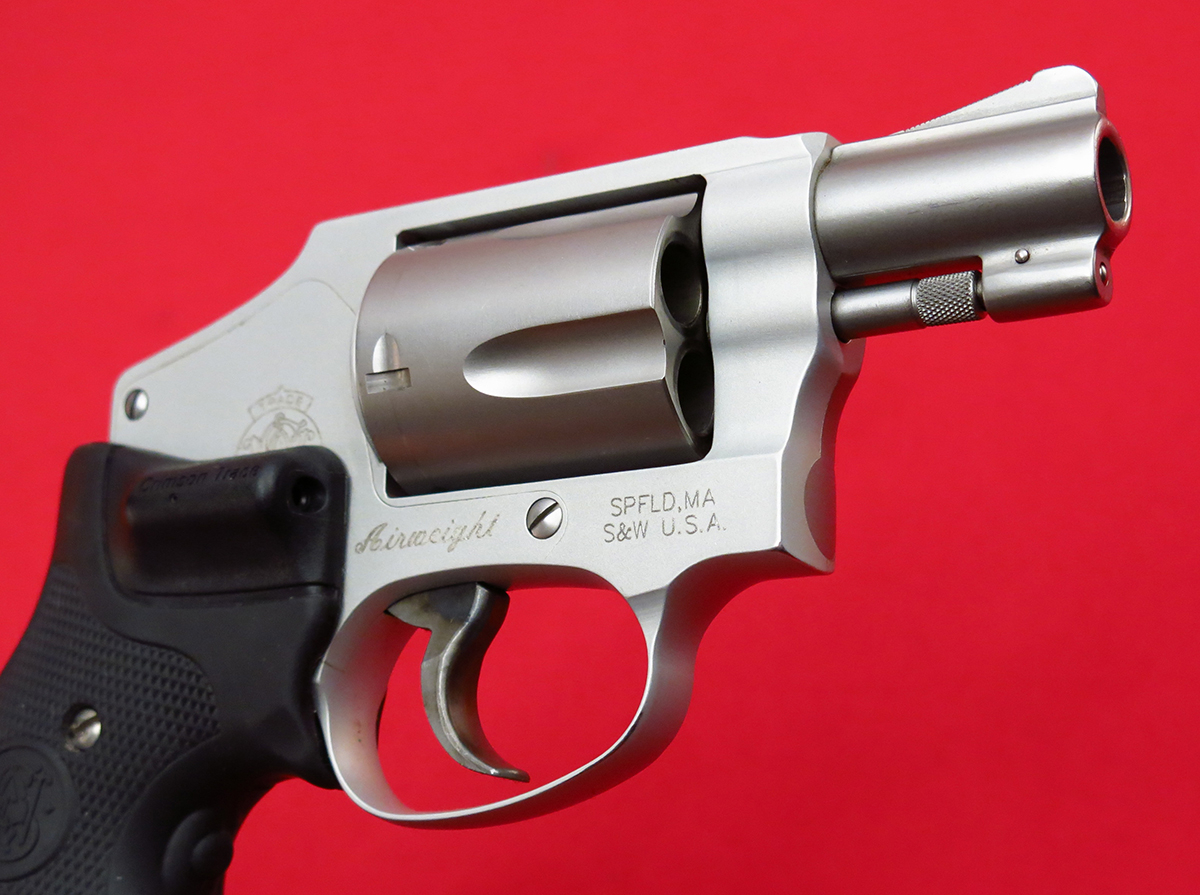 Smith & Wesson Model 642-2 Centennial Airweight...Concealed Hammer ...