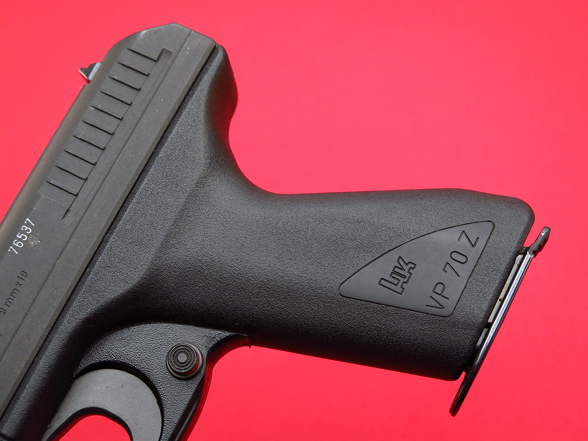 HECKLER & KOCH - ~ HK VP70Z...WORLD'S FIRST POLYMER HANDGUN...FOUR 18 ...