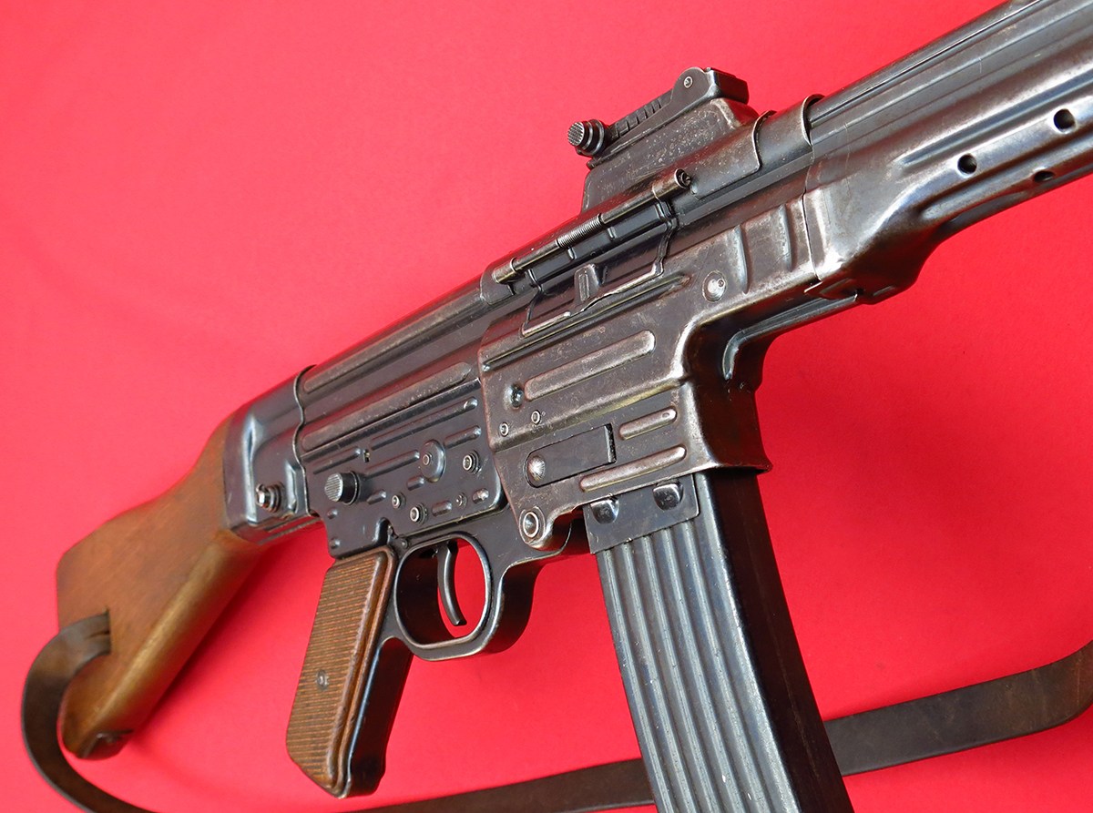 GERMAN - ~ MP44 STURMGEWEHR WW2 NAZI FULL-AUTO MACHINE GUN...ALL ...