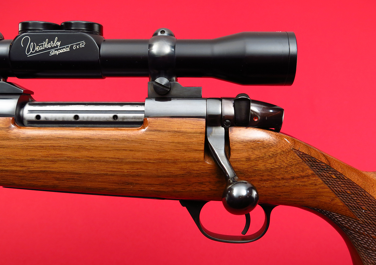 Weatherby German Mark V Deluxe .300 Wby Mag...Left Handed...Nice Shape ...