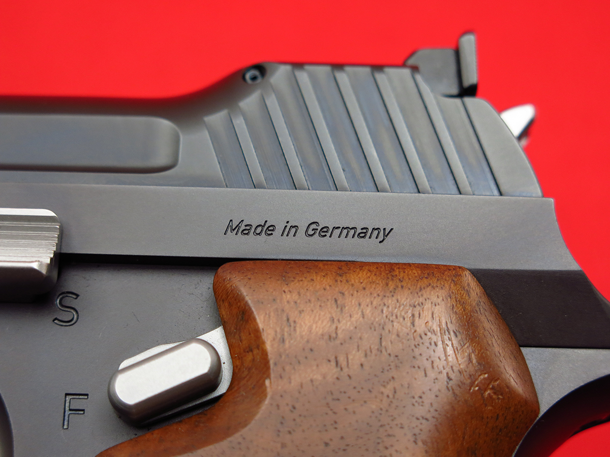 SIG Sauer P210 LEGEND... ADJUSTABLE SIGHTS, MADE IN GERMANY 2014 ...