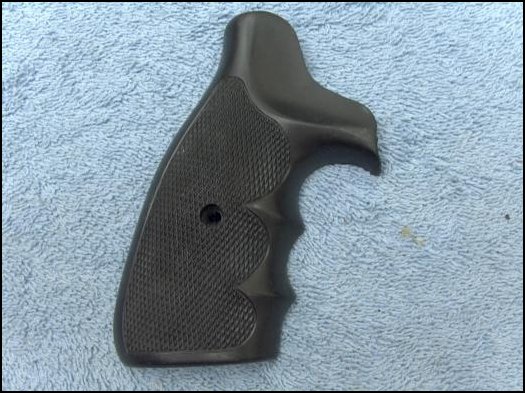 Taurus Large Frame Revolver Grips Mikes 59009 For Sale at GunAuction ...