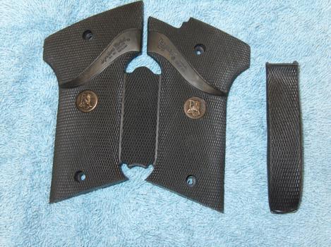 Amt Automag Iai Pachmayr Grips Auto Mag Ii For Sale at GunAuction.com ...