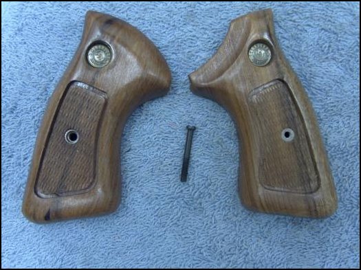 Taurus Factory Wood Grips Model 85 Nice For Sale at GunAuction.com ...