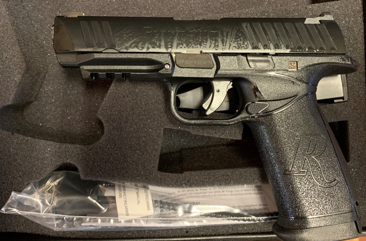 Remington RP9 Black finish - 2 18 round magazines 9MM+P Full Size with ...