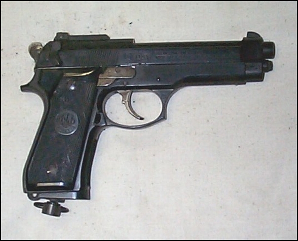 Daisy Power Line Model 92 C02 .177 Pellet Pistol For Sale at GunAuction ...