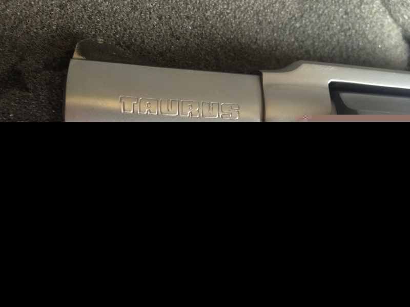 Taurus International Mfg. Co. - TAURUS 45 COLT SNUB NOSE PISTOL mod 450 ...