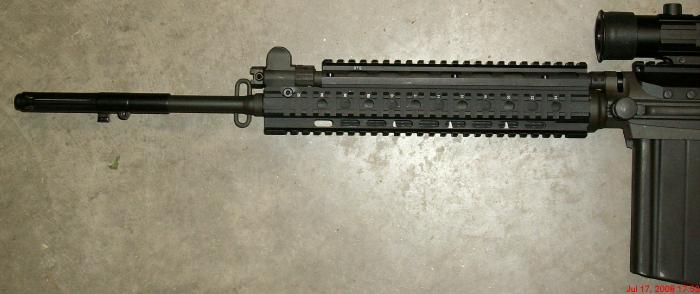 UTG RAILED HANDGUARD FOR FAL, L1A1 RIFLE - Picture 4