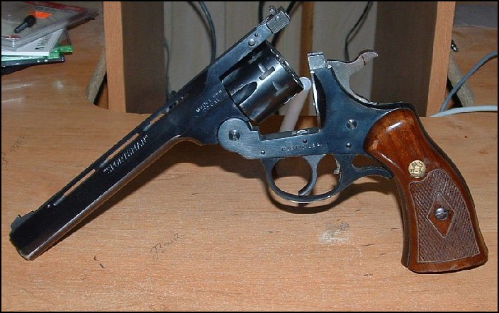 H & R Model 999 Sportsman .22lr Top Break No Reserve For Sale at ...