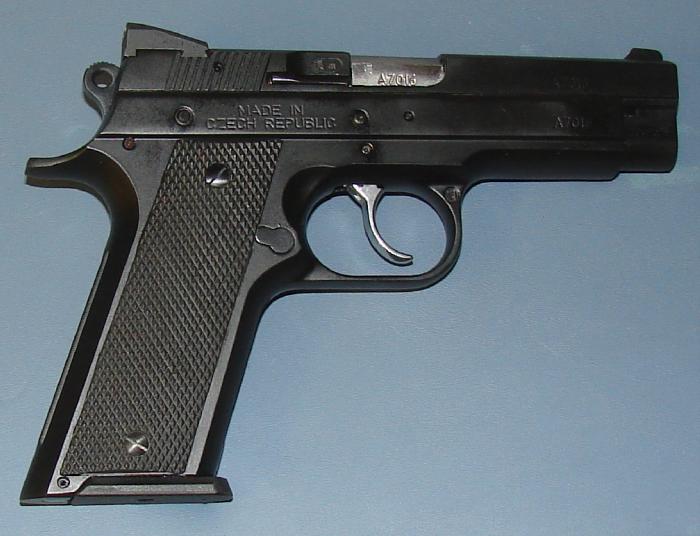 Cz Model 40b .40 S&W Like New No Reserve For Sale at GunAuction.com - 8929499