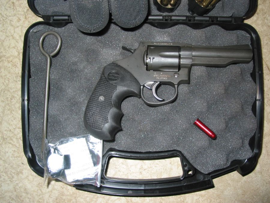 - ARMSCOR M200 .38SPL. 4