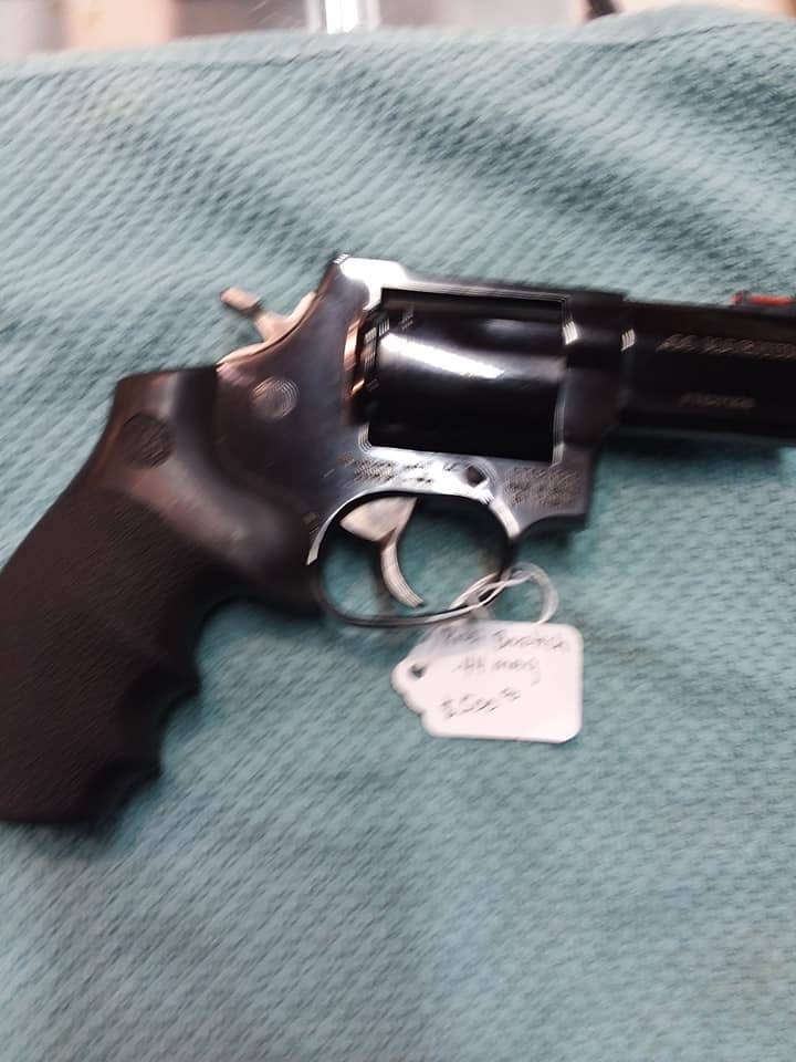 Rossi Braztech - Rossi 44 mag revolver model 6259 snub nose - Picture 2