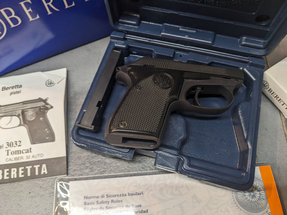 Beretta 3032 Tomcat Tilt Up Barrel .32 Auto (7.65 Browning) For Sale at ...