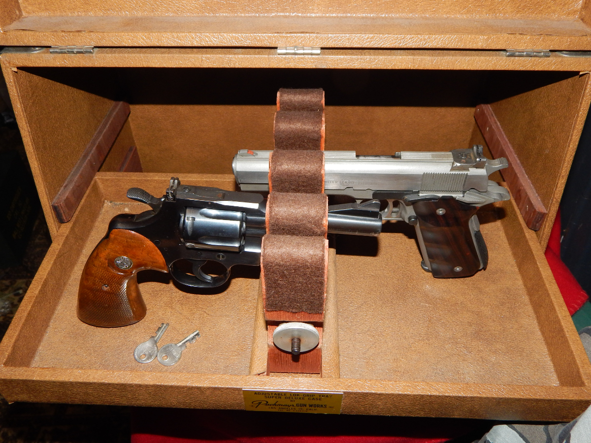 Pachmayr Pistol Shooters Box For Sale at GunAuction.com - 17112367