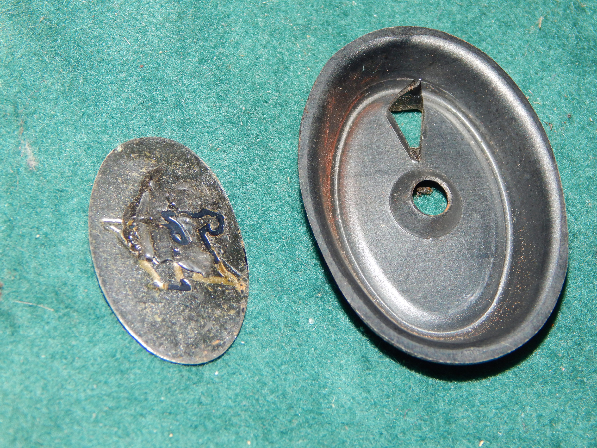 Winchester RED W Grip Cap 17114234 - GunAuction.com