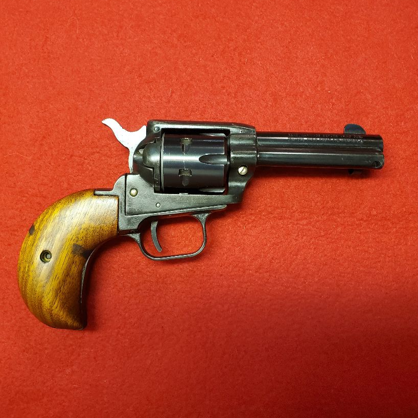 Nice Vintage Bird`S Head .22 Revolver - F.I.E. -F.I.E. Little Range ...