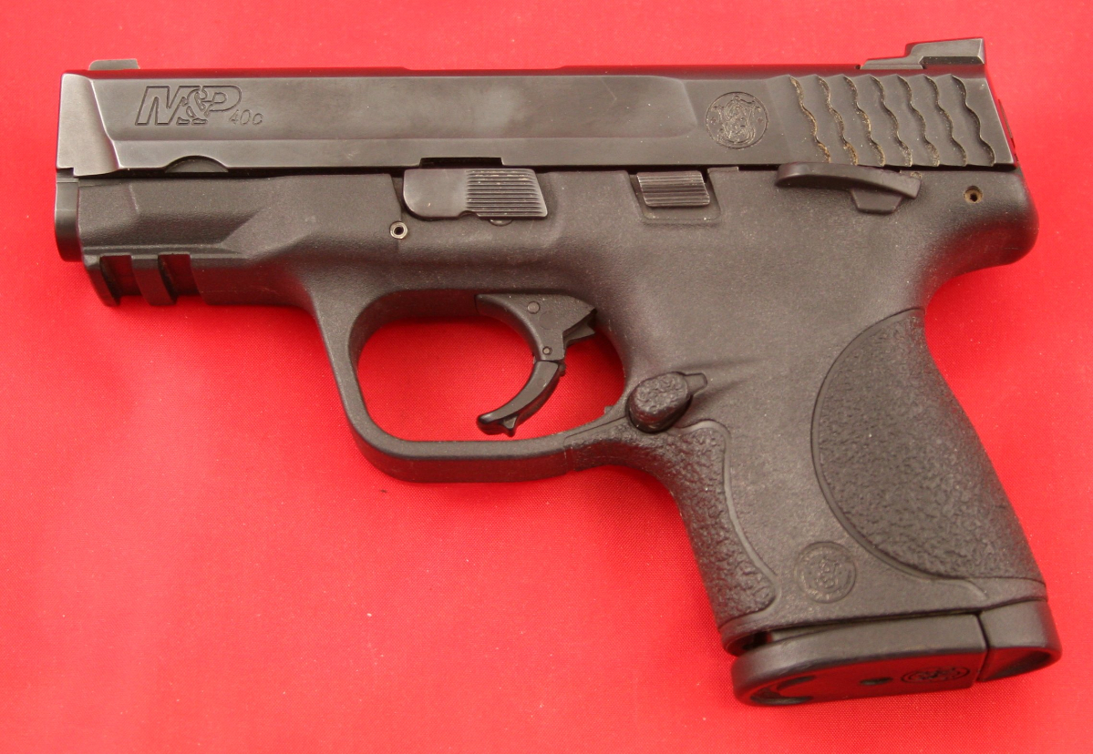 Smith & Wesson M&P40c M&P 40c Compact Mpn 106303 Lnib .40 S&W For Sale at GunAuction.com - 16056815