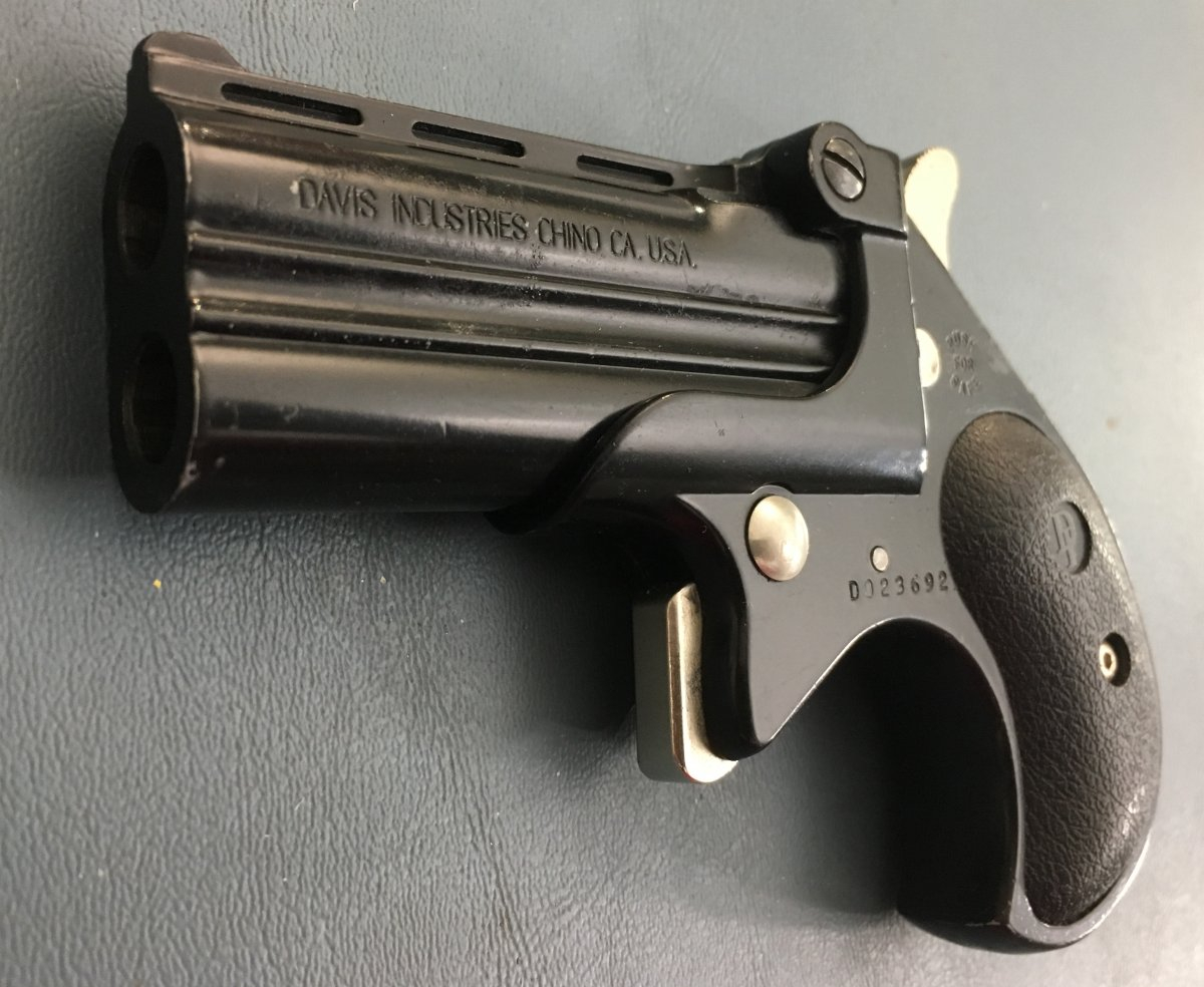 Davis Industries D38 D-38 Derringer With Holster .38 Special For Sale ...