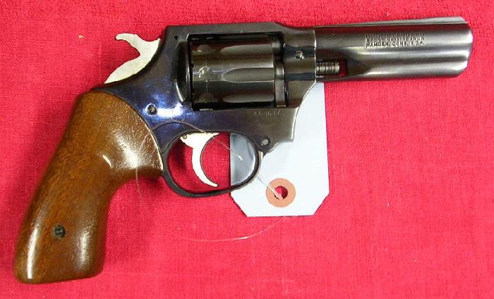 Hi-Standard HI-STANDARD SENTINEL MK-IV .22 MAGNUM REVOLVER