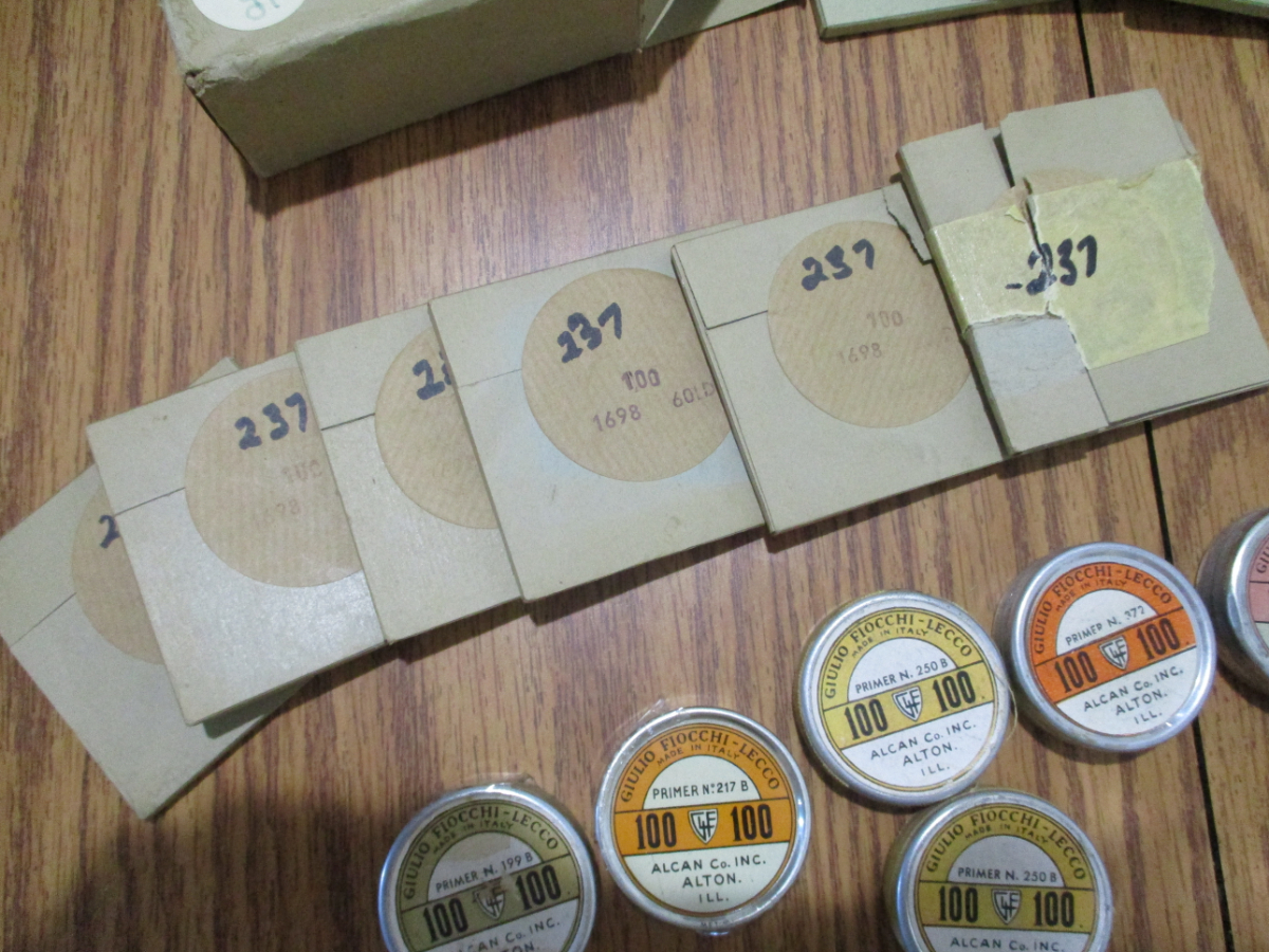 Huge Lot Of Berdan Reloading Primers 2000+ Of Various Sizes Fiocchi ...