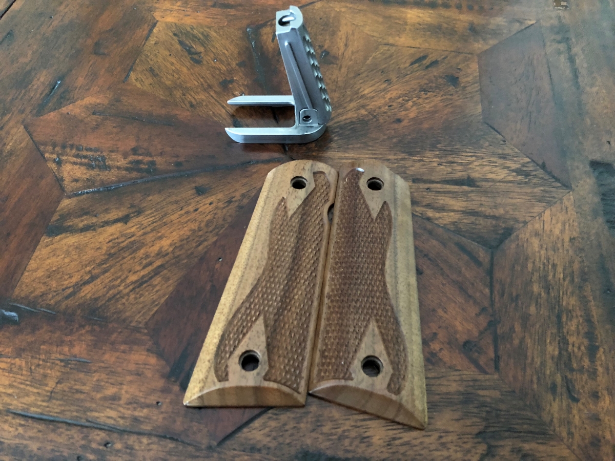 1911 Black Walnut Grips With Nighthawk Custom 2 Piece Magwell For Sale ...