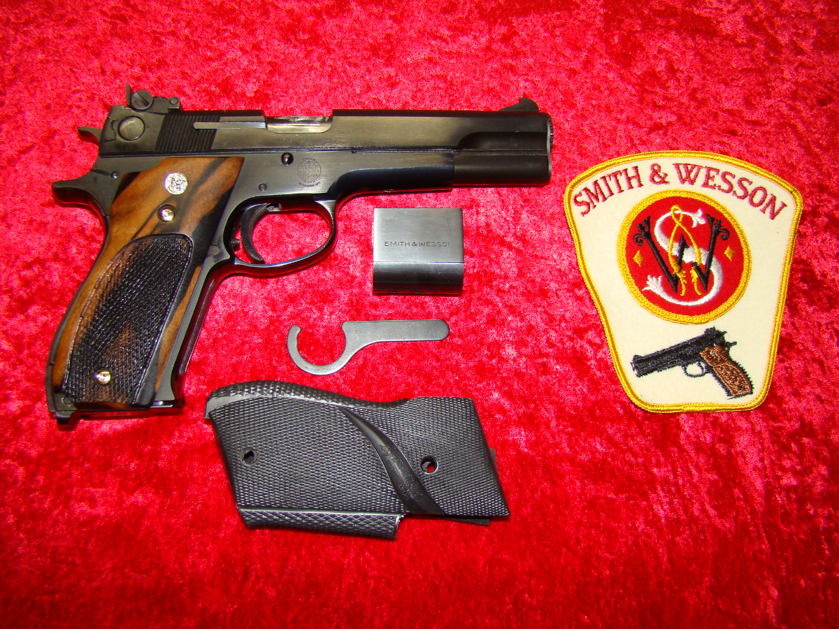 Smith & Wesson S&W 52-2 .38 Special For Sale at GunAuction.com - 17144195
