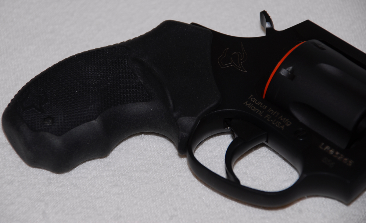 Taurus 865 For Sale at GunAuction.com - 17076113