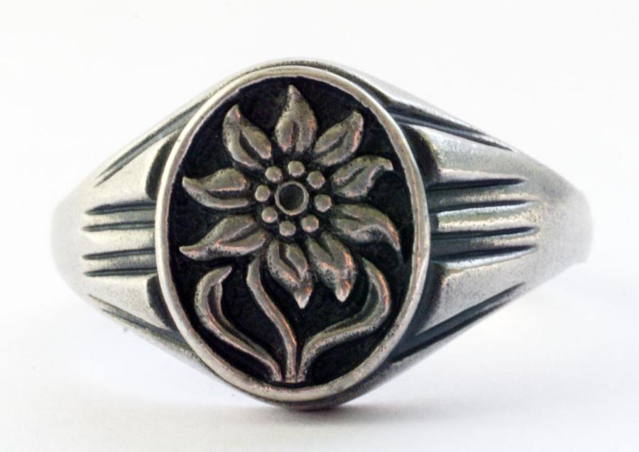 WWII GERMAN ALPEN DIVISION Edelweiss silver ring