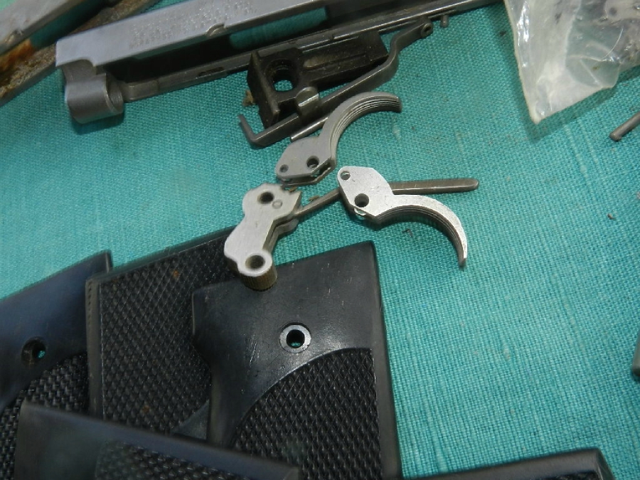 Norton Tp-70 .22lr/.25acp Box Of Misc Parts .25 Acp For Sale at ...