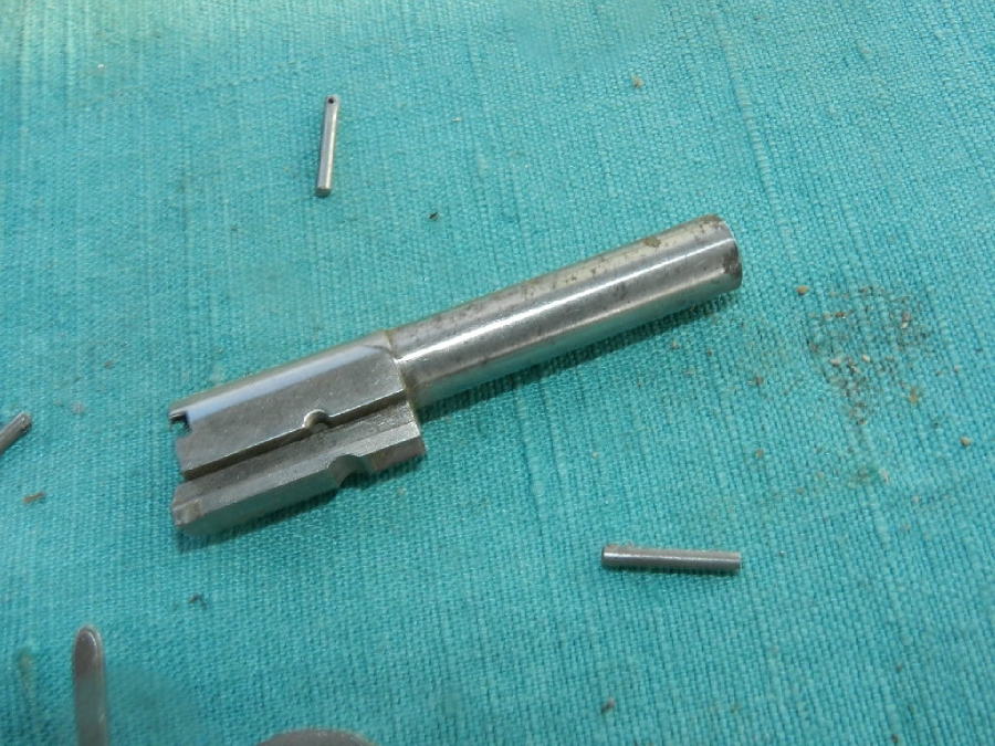 Norton Tp-70 .22lr/.25acp Box Of Misc Parts .25 Acp For Sale at ...