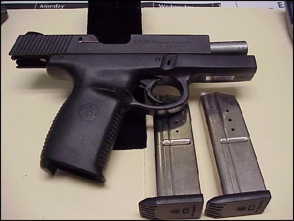Smith & Wesson S & W Sw9c Pistol W/ 2 Magazines For Sale at GunAuction ...