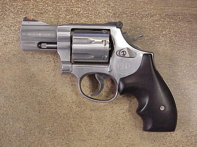 Smith & Wesson S&W Model 686-5 Stainless 2 1/2