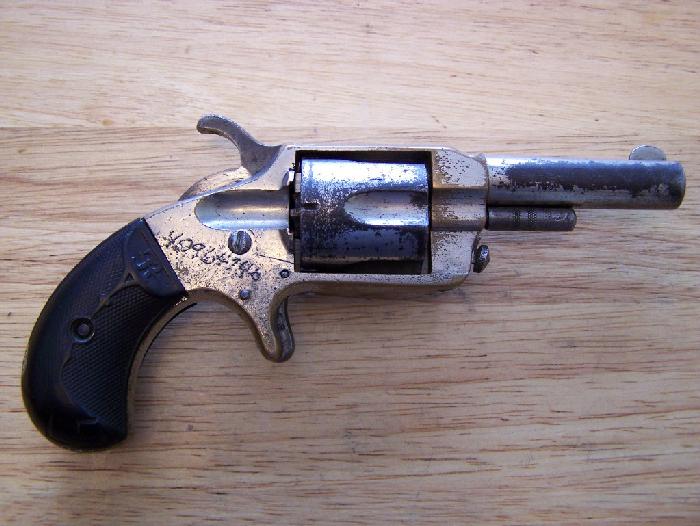 Nero Antique .32 Caliber Brass Frame Rim Fire Pistol For Sale at ...